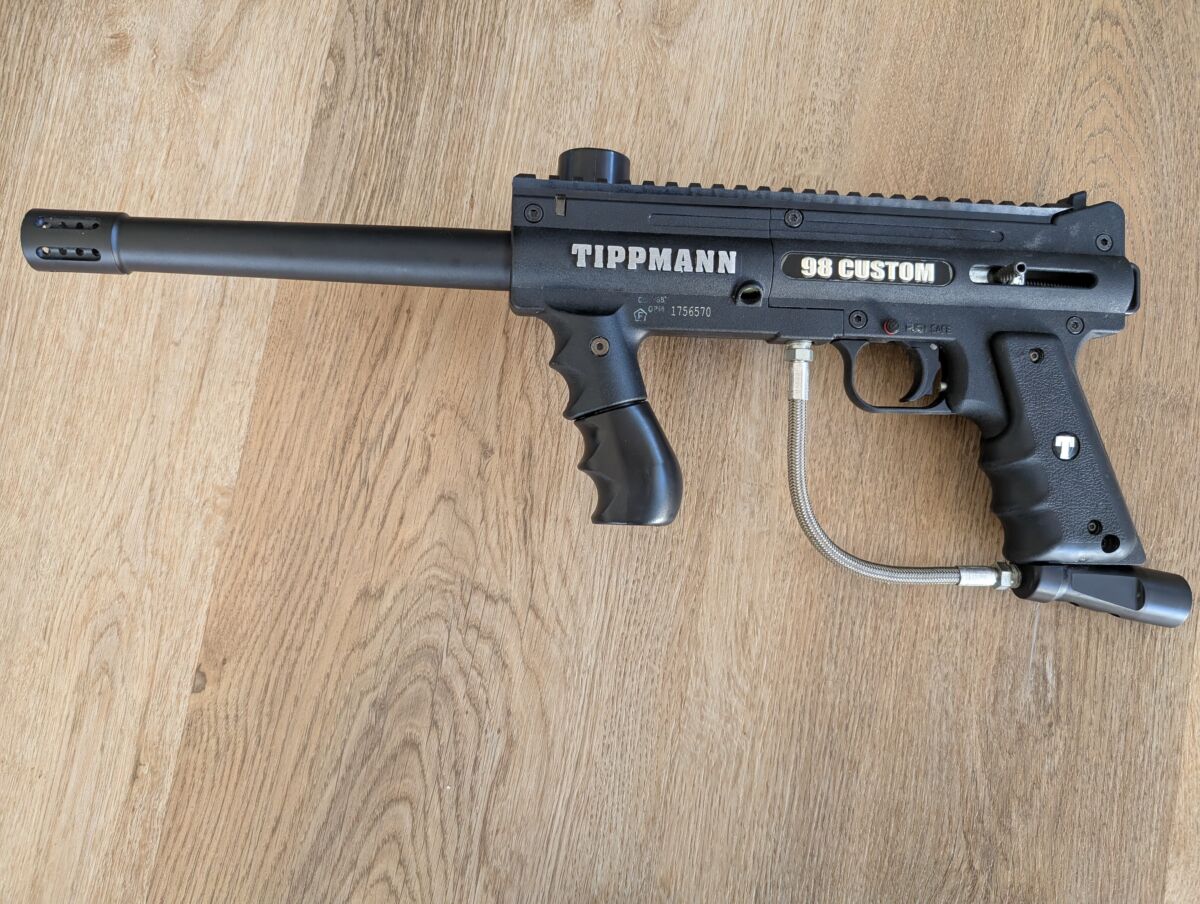 Tippmann 98 custom mit autofeed & Zubehör – Paintball Basar